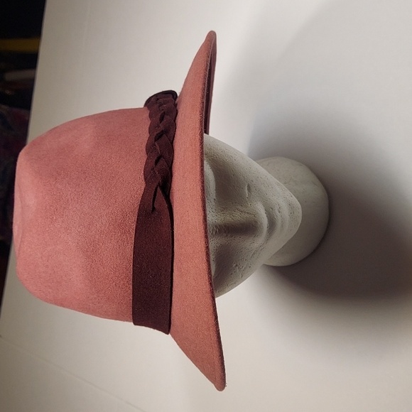 Jessica Simpson | Accessories | Jessica Simpson Fedora Hat Dusty Pink ...